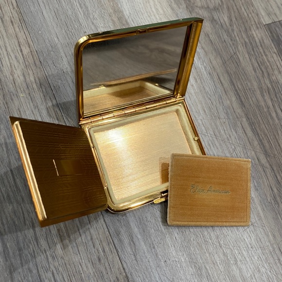 elgin american | Makeup | Vintage Elgin American 94s Compact Gold ...